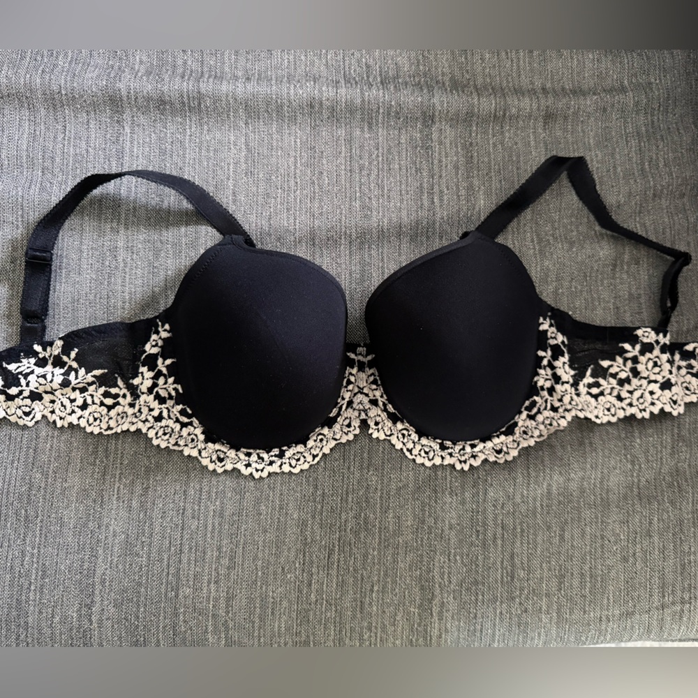 Wacoal Black And White Lace Trim Bra - Gem